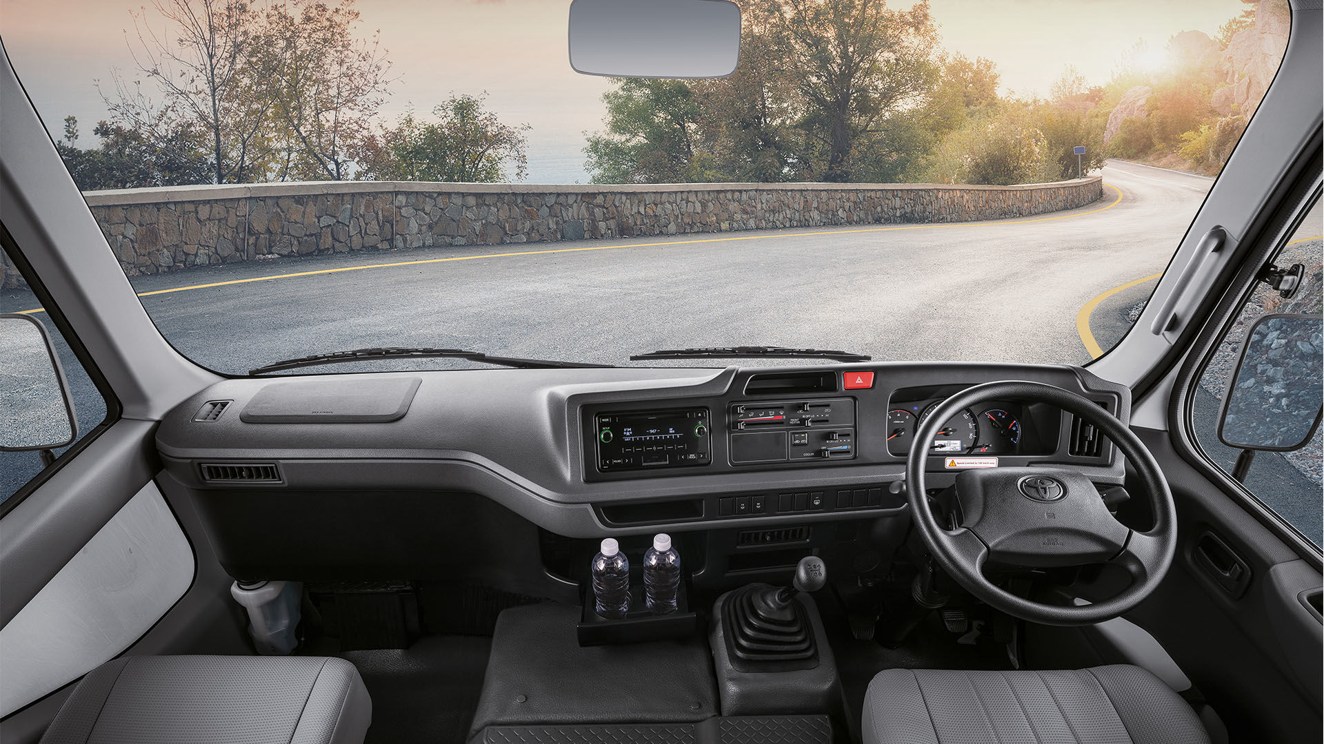 TOYOTA COASTER | Hino George